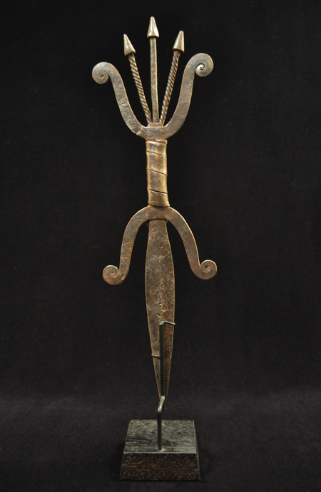 African Tribal Art - Dance scepter (nyansanye), Verre, Nigeria